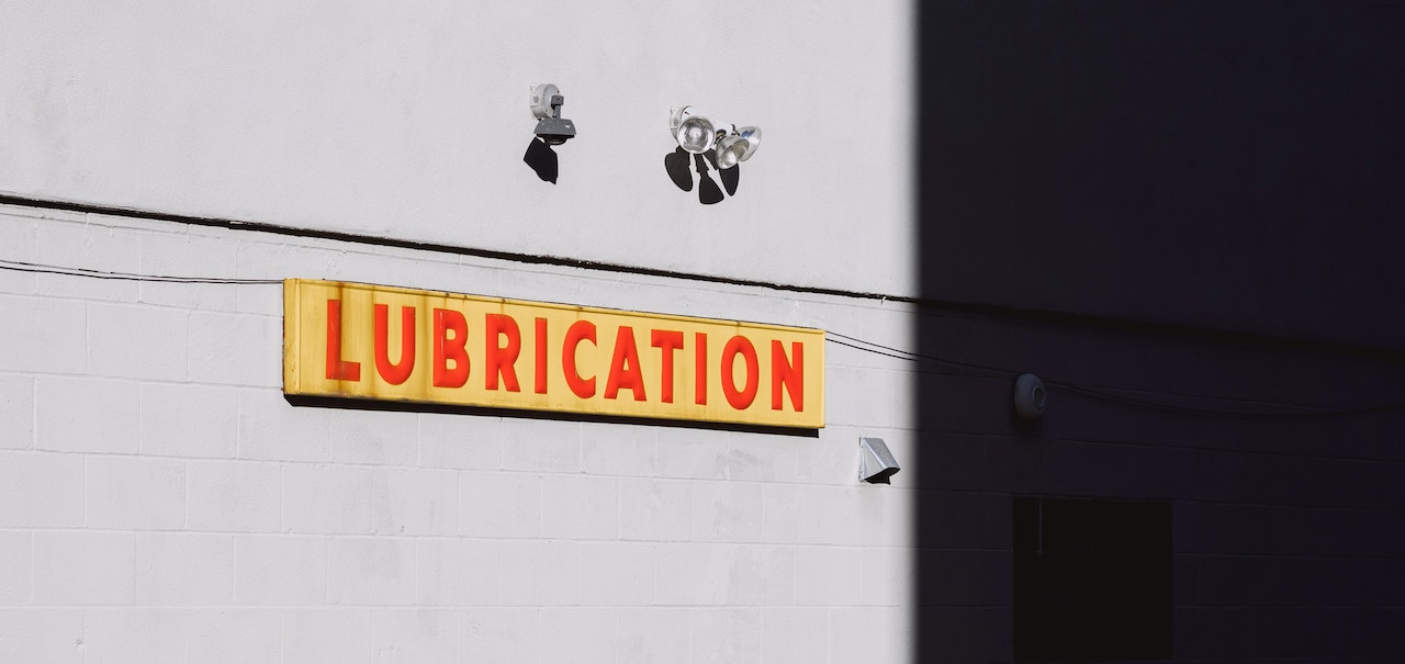 Autoclave Maintenance Checklist for Door Lubrication - Tank Fab